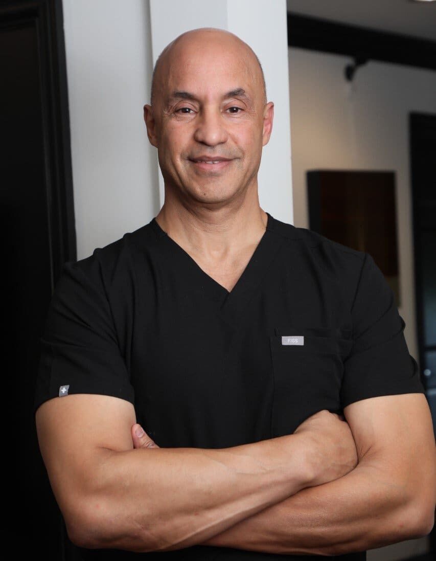 Rolando Toyos, M.D. - LASIK & Cataract Surgeon in Tennessee