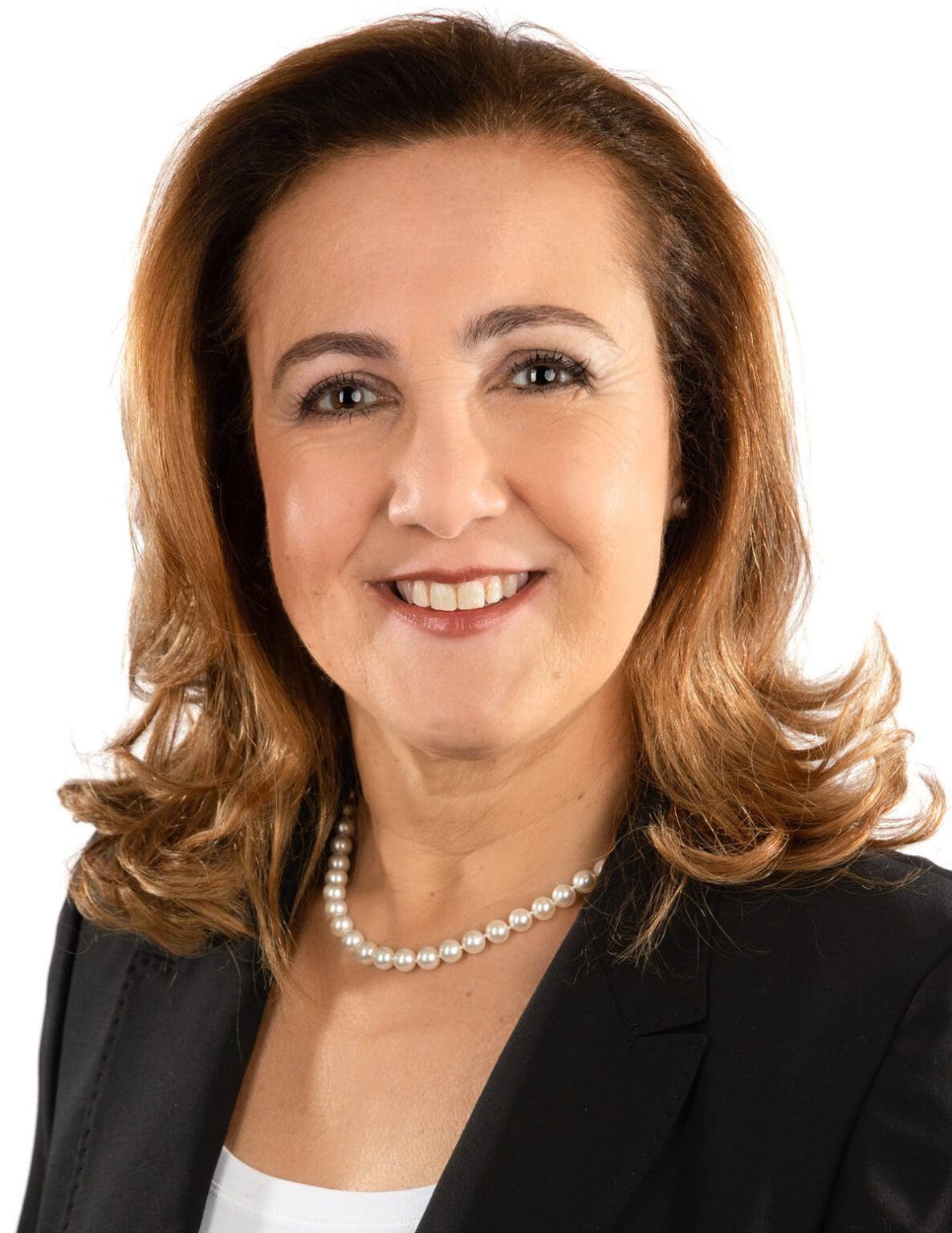 Meet Fusun Fowler, M.D. - Cataract & LASIK Surgeon in CA