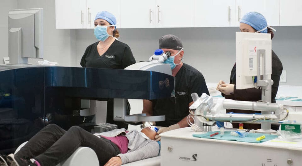 Radial Keratotomy vs. LASIK: A Comparison Guide – NVISION